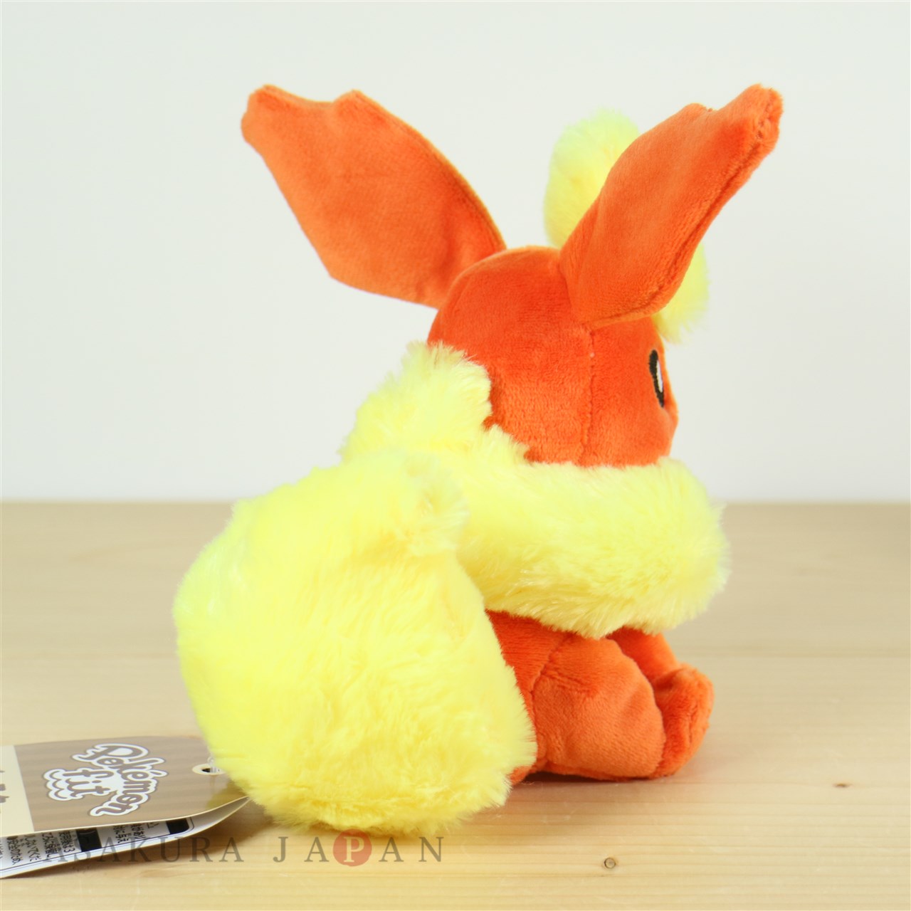 Pokemon Center 2018 Pokemon fit Mini Plush #136 Flareon doll Toy